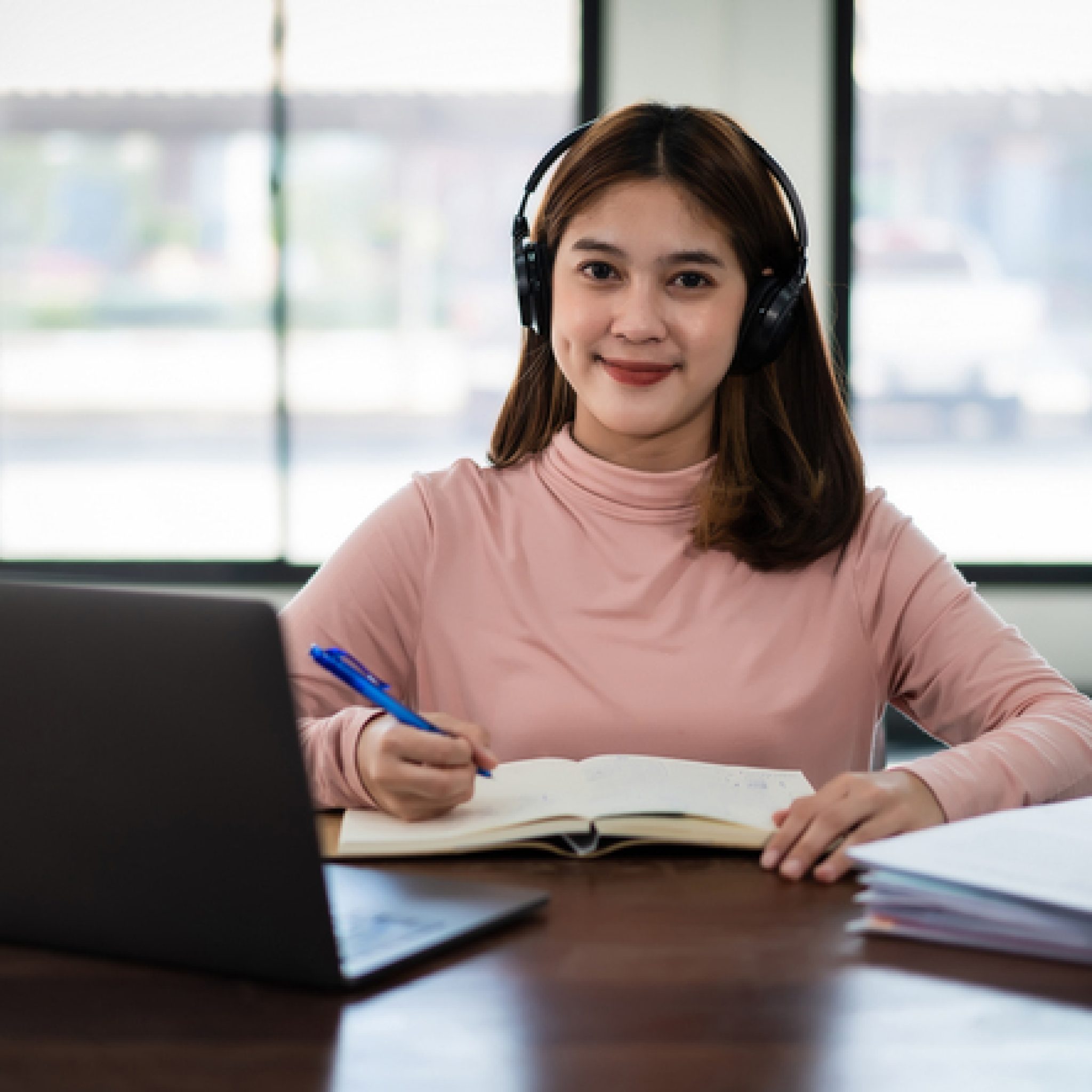 Best Online School in UAE for Academic Excellence - K8 School